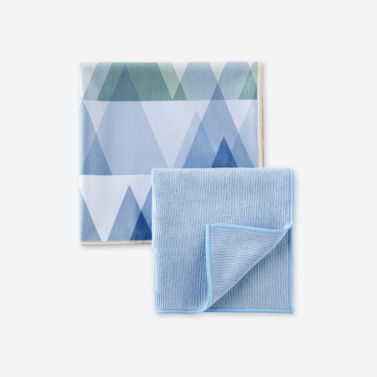 From Dash to Doors: A Better Way to Clean Your Car with Norwex